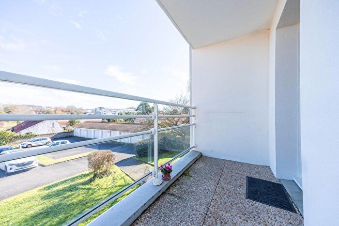 Appartement à vendre - Saint-Sébastien-sur-Loire, Est - 2 pièces - 1 chambre