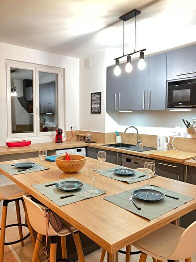 Appartement à louer - Toulouse, La Cépière, Arènes - 4 pièces - 3 chambres