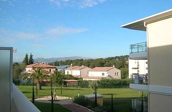 Appartement à louer - Antibes - 2 pièces - 1 chambre