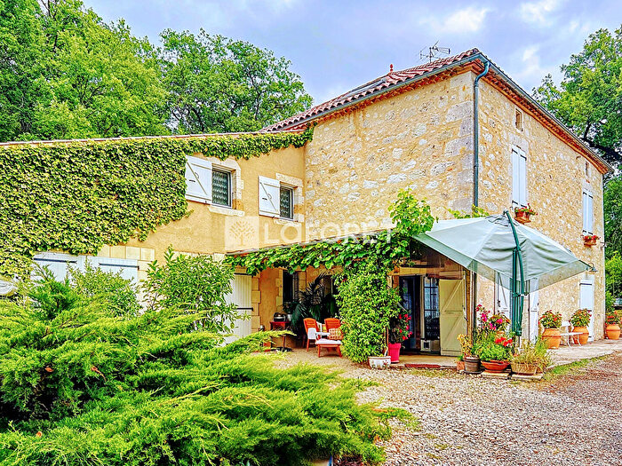 Maison à vendre - Asques - 8 pièces - 4 chambres