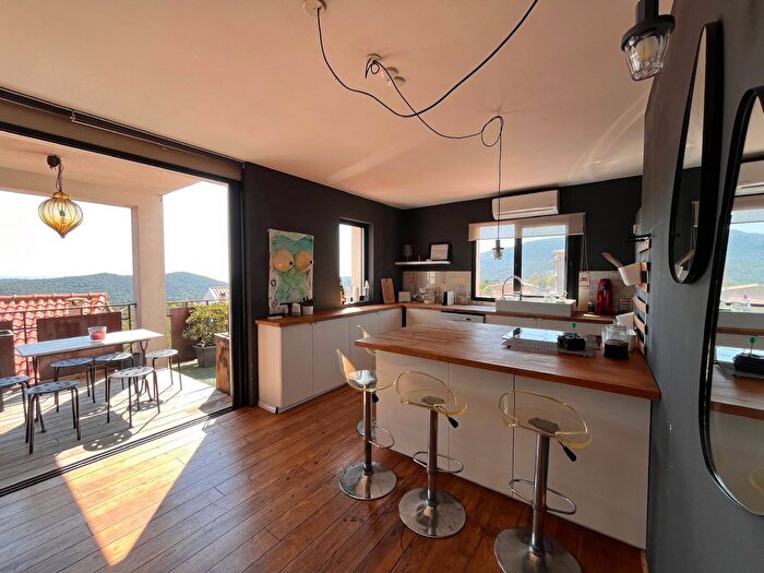 Appartement 5 pièces à Monacia-dAullène, à louer