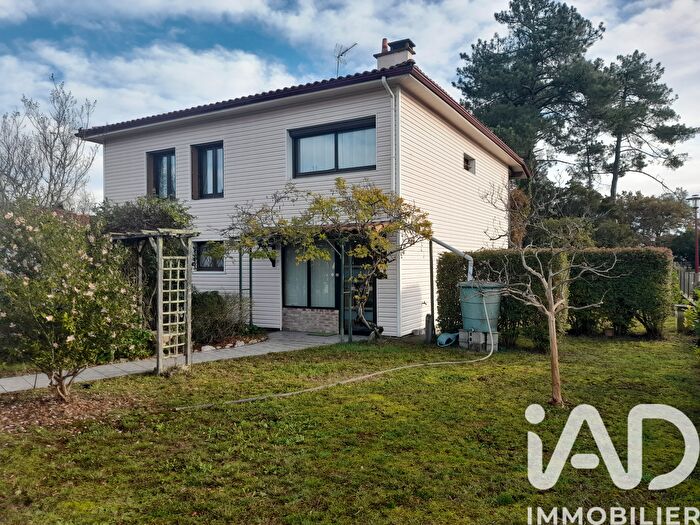 Maison à vendre - Parentis-en-Born - 5 pièces - 3 chambres