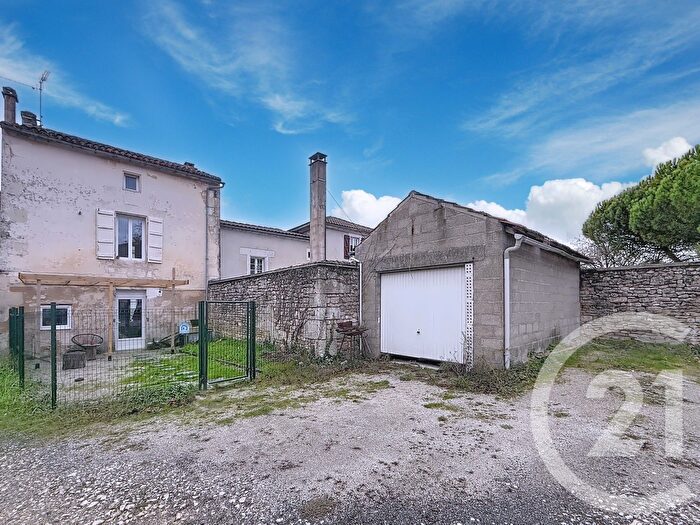 Hiersac : Maison 5 pièces à vendre