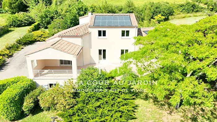 Villeneuve-sur-Lot, Zone rurale Nord - Maison 9 pièces à vendre