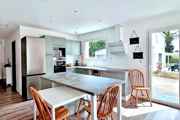 Maison à vendre - Châteaubourg - 4 pièces - 3 chambres