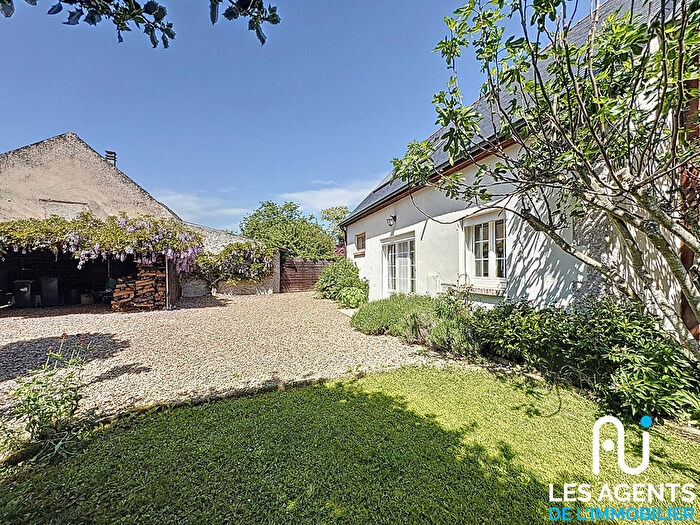 Maison à vendre - Huisseau-sur-Mauves - 8 pièces - 3 chambres