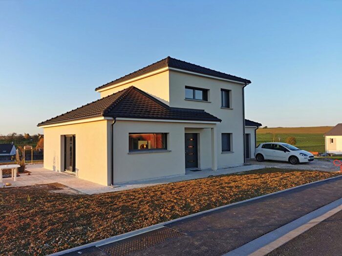Maison 6 pièces à vendre à Saint-Pierre-Bénouville