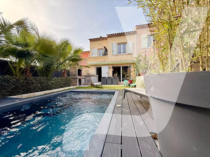 Maison à vendre - Draguignan, Les Collettes, Sainte-Barbe, Ecole dArtillerie, La Vaugine - 5 pièces - 4 chambres