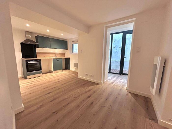 Appartement à louer - Puy-Saint Font, Périgueux - 2 pièces - 1 chambre