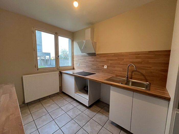 Appartement à louer - Troyes, Cathédrale - 3 pièces - 2 chambres