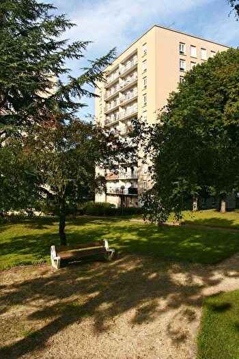 Appartement à louer - Robinson, Châtenay-Malabry - 4 pièces - 3 chambres