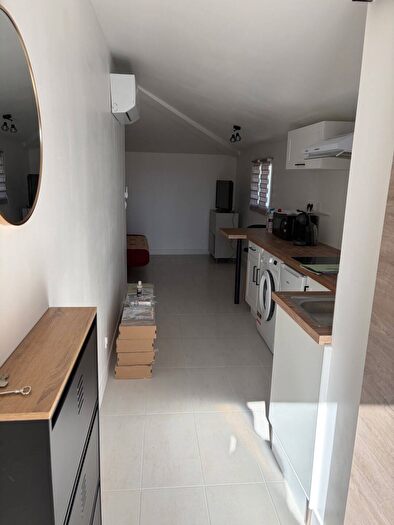 Maison à louer - Ambarès-et-Lagrave - 1 pièce - 1 chambre