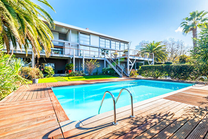 Maison à vendre - Biarritz, Larrepunte, République - 8 pièces - 5 chambres