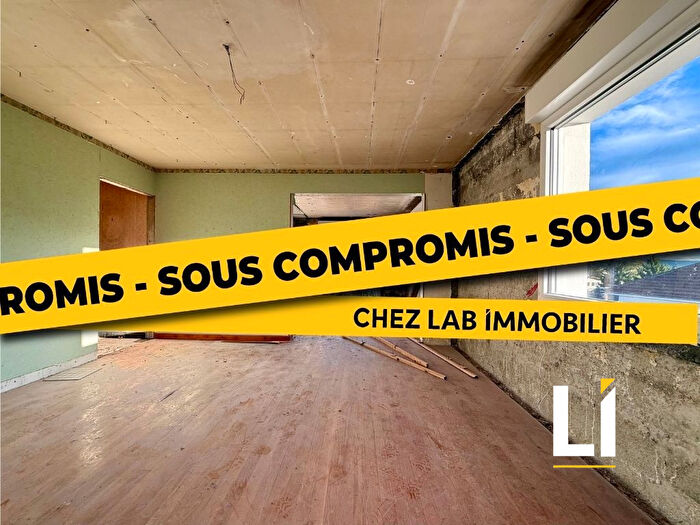 Appartement à vendre - Le Russey - 2 pièces - 1 chambre