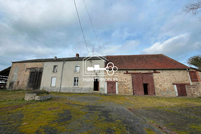 Maison à vendre - Saint-Maurice-la-Souterraine - 5 pièces - 4 chambres