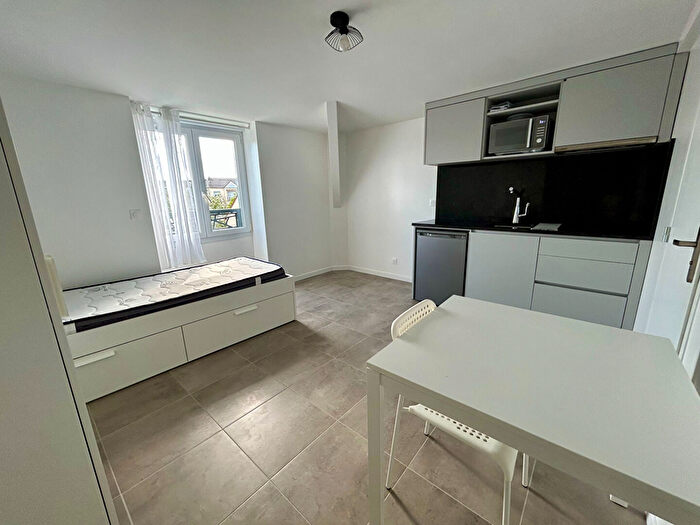 Appartement à louer - Orsay, Mondétour - 1 pièce