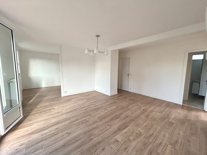 Appartement à louer - Marly-le-Roi, Montval, Côteaux - 3 pièces - 2 chambres