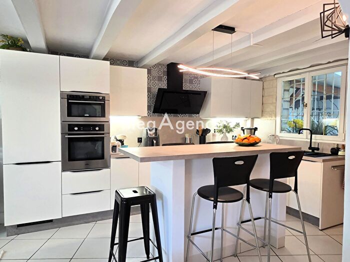 Montfermeil, Franceville : Maison 6 pièces à vendre