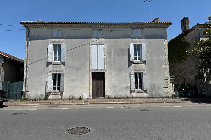 Maison 4 pièces à Casteljaloux, à vendre