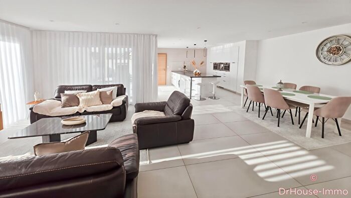 Maison à vendre - Perrigny-lès-Dijon - 6 pièces - 4 chambres