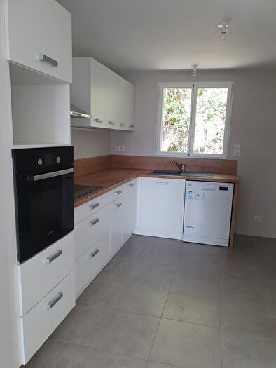 Appartement à louer - Soulages-Bonneval - 5 pièces - 4 chambres