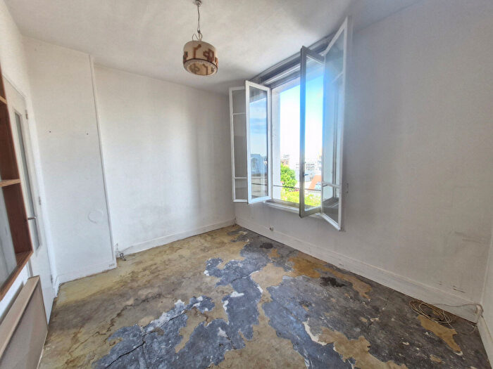 Appartement 2 pièces à Issy-les-Moulineaux, Centre-ville, Corentin Celton, Les Varennes, à vendre