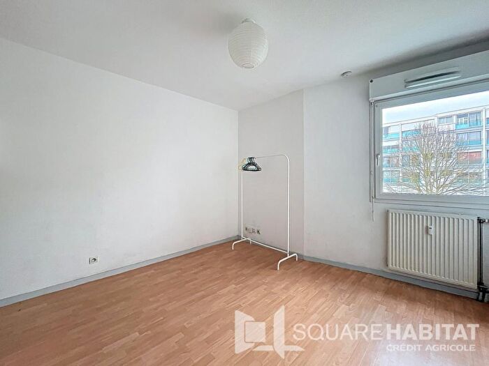 Appartement à louer - Quartiers Nord-Est, Les Longs Champs - 1 pièce