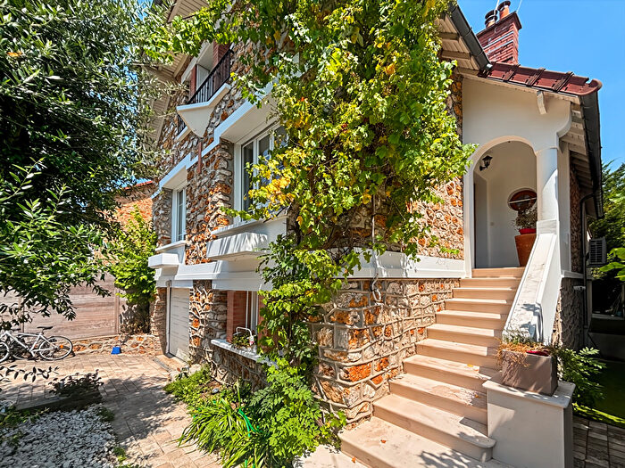 Maison 7 pièces à Verrières-le-Buisson, Moulin, Migneaux, à vendre