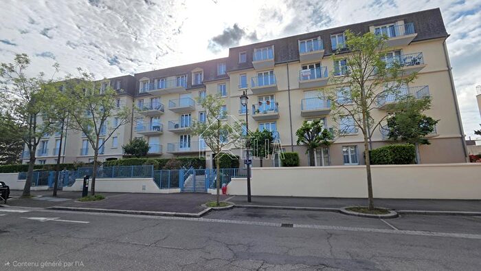 Appartement 4 pièces à Mantes-la-Jolie, Centre-ville, à vendre