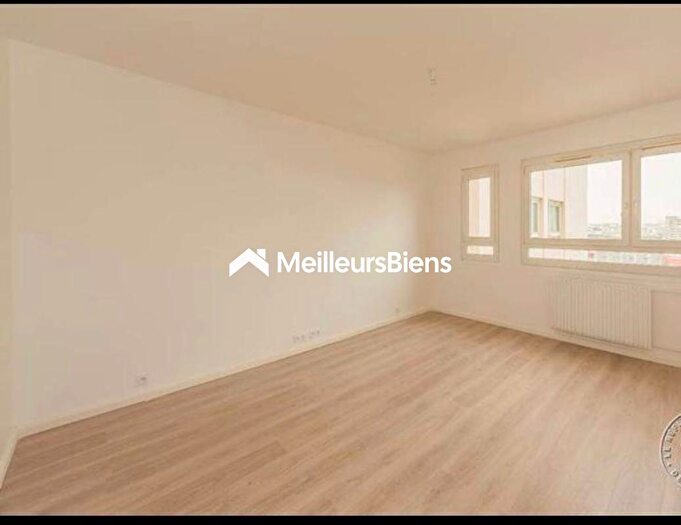 Appartement à vendre - Paris e , Porte de la Chapelle, Charles Hermite, Evangile - 3 pièces - 2 chambres