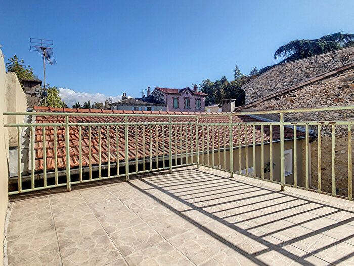 Appartement à louer - Montélimar, Centre-ville - 2 pièces - 1 chambre