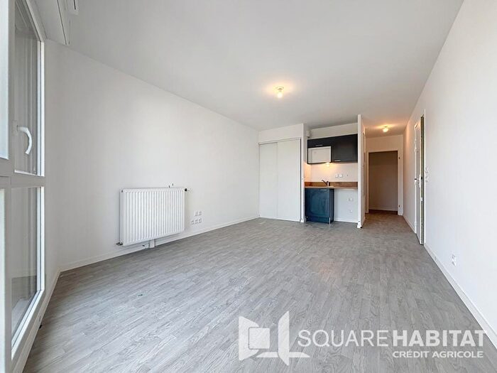 Appartement à louer - Quartiers Nord-Est, Les Longs Champs - 1 pièce