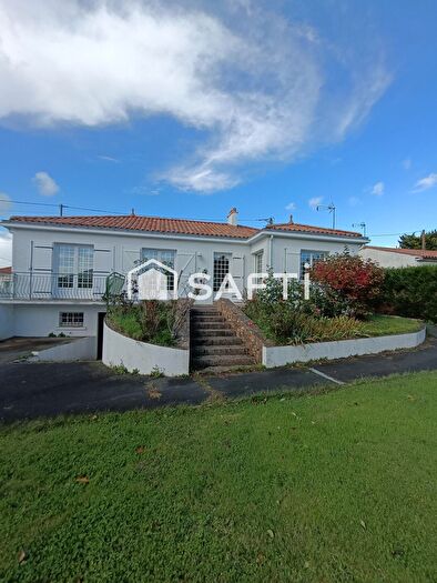 Maison à vendre - Chantonnay - 4 pièces - 3 chambres