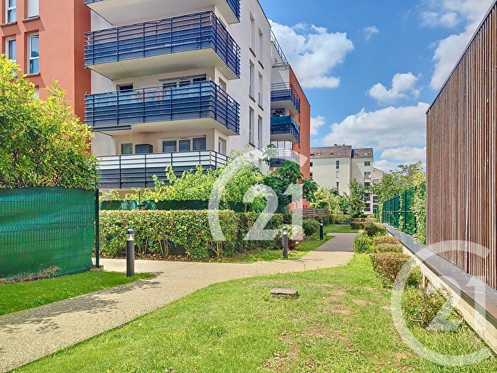 Appartement à vendre - Villiers-le-Bel, Derrière les Murs, Cerisaie - 2 pièces - 1 chambre