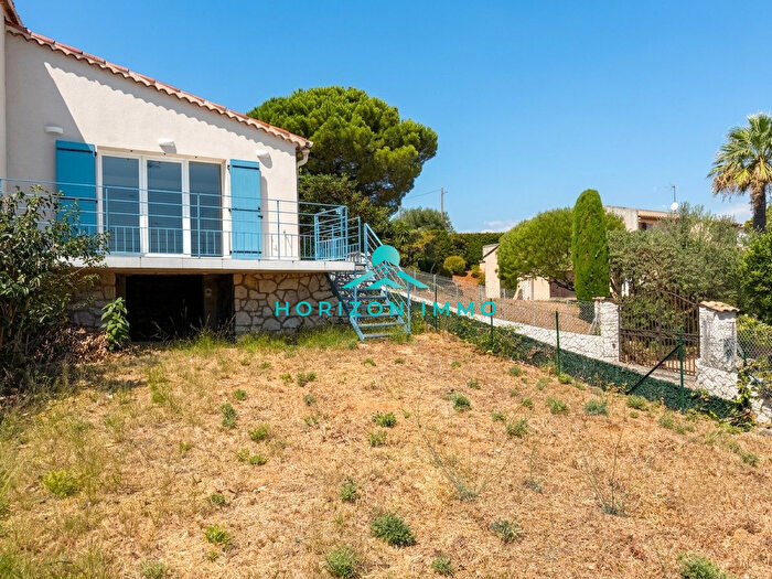 Maison 4 pièces à Saint-Laurent-du-Var, Jacquons, Plateaux Fleuris, à louer