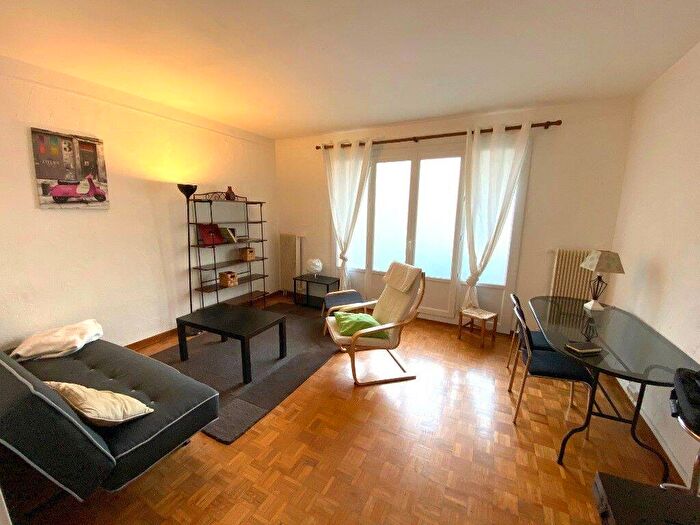 Centre Ville, Aix-en-Provence - Appartement 3 pièces à louer