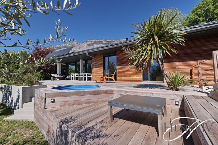 Maison 6 pièces à Saint-Ismier, à vendre