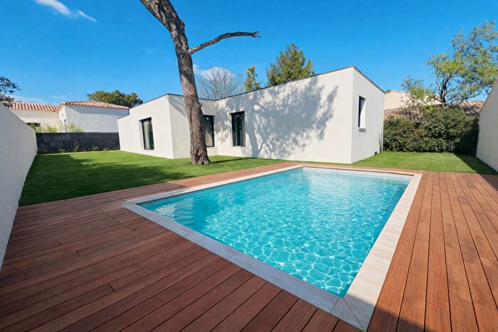 Maison à vendre - Les Angles - 4 pièces - 3 chambres