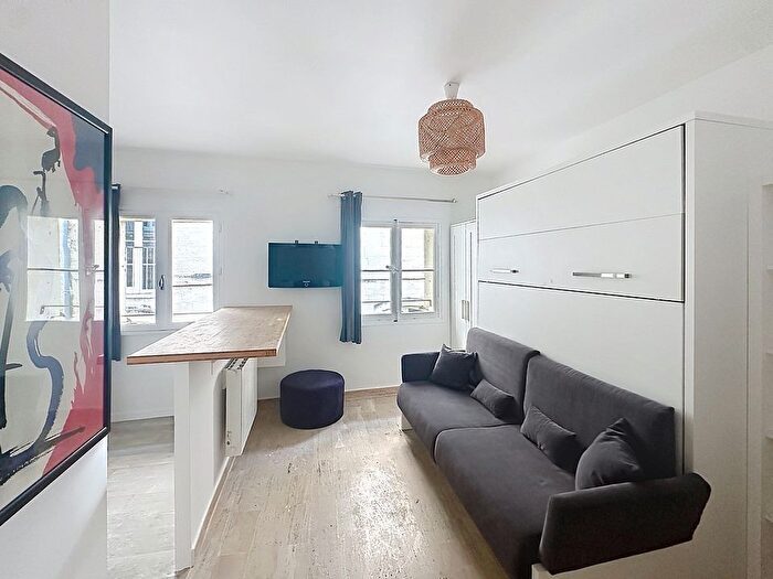 Appartement à vendre - Avignon, Palais des Papes, Zone Piétonne - 1 pièce