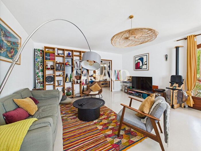 Appartement à vendre - Aix-en-Provence, Val Saint-André - 3 pièces - 2 chambres