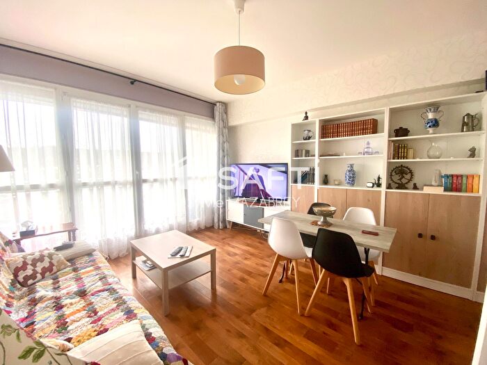 Appartement à vendre - Sens, Faubourg Saint-Didier, Clos-Le-Roi - 2 pièces - 1 chambre