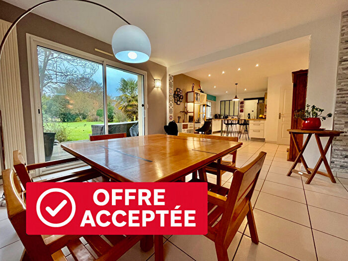 Maison à vendre - Grandchamp-des-Fontaines, Grandchamps-des-Fontaines - 7 pièces - 4 chambres