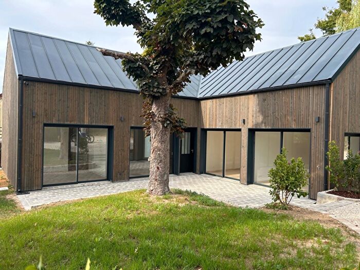 Maison 5 pièces à Fontaine-le-Port, à louer
