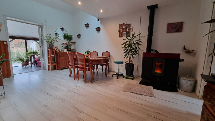 Maison à vendre - Saint-Germain-du-Puy - 5 pièces - 3 chambres