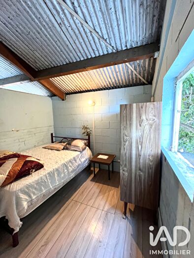 Saint-Pierre, Les Assises, Bois Noirs - Maison 4 pièces à vendre