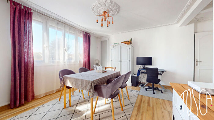 Appartement à vendre - Thiais, Proche Choisy - 4 pièces - 2 chambres