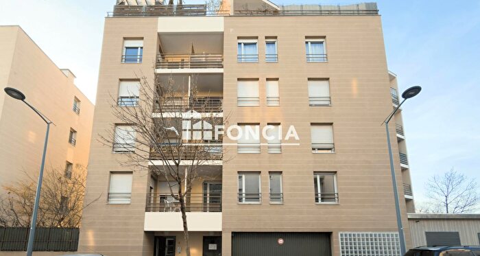 Appartement à vendre - Vaulx-en-Velin, Le Pont des Planches - 2 pièces - 1 chambre