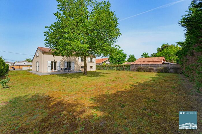 Maison 5 pièces à Saint-Aubin-de-Médoc, à vendre