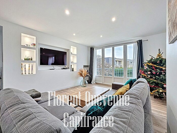 Appartement à vendre - Ifs - 5 pièces - 3 chambres