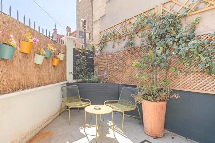 Maison à vendre - Bois-Colombes, Jean Mermoz - 7 pièces - 2 chambres